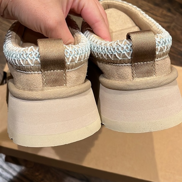 UGG | Shoes | Ugg Womens Tazz Sand Platform | Poshmark